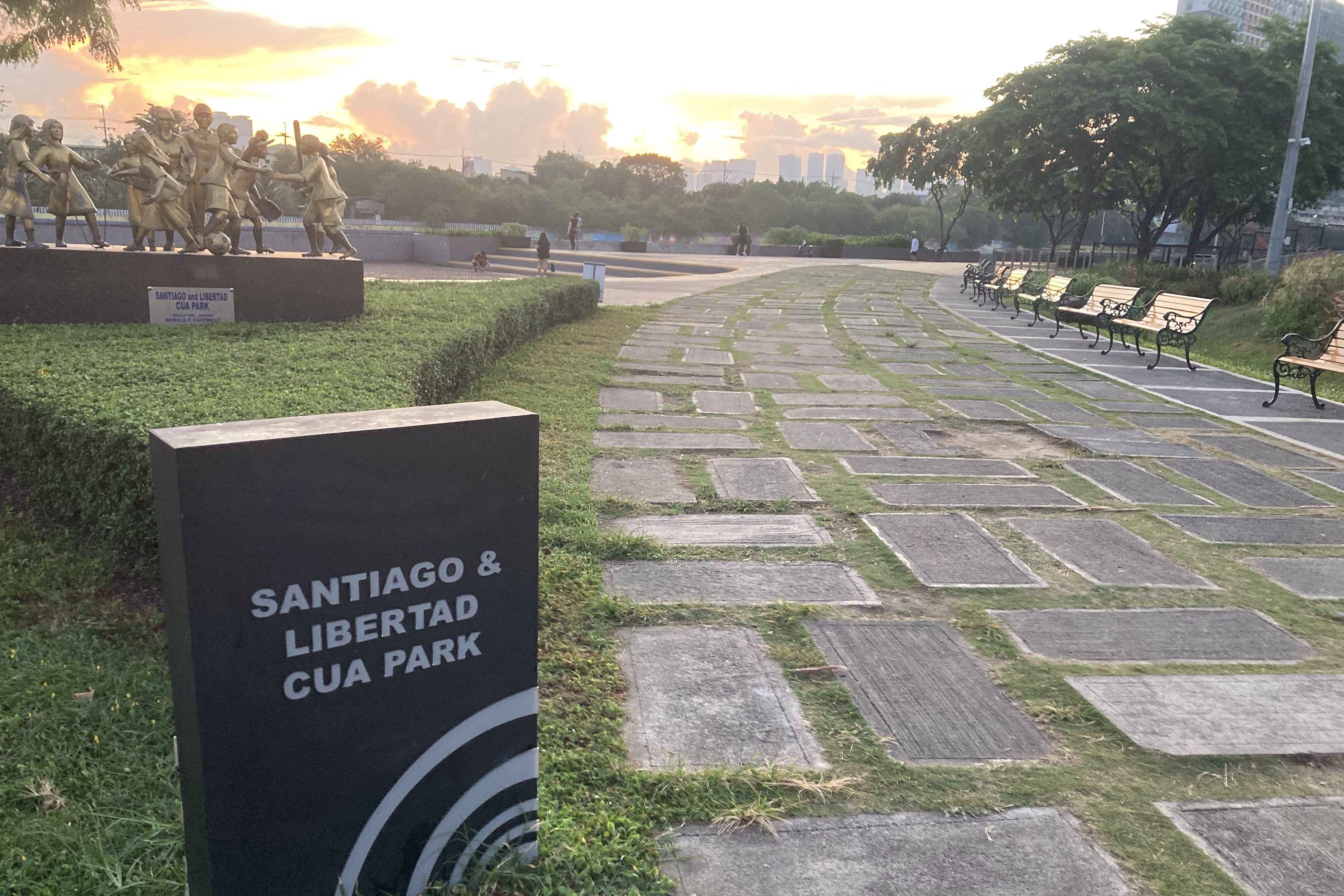 Visit: Circuit Makati Event Grounds – Zoomer PH