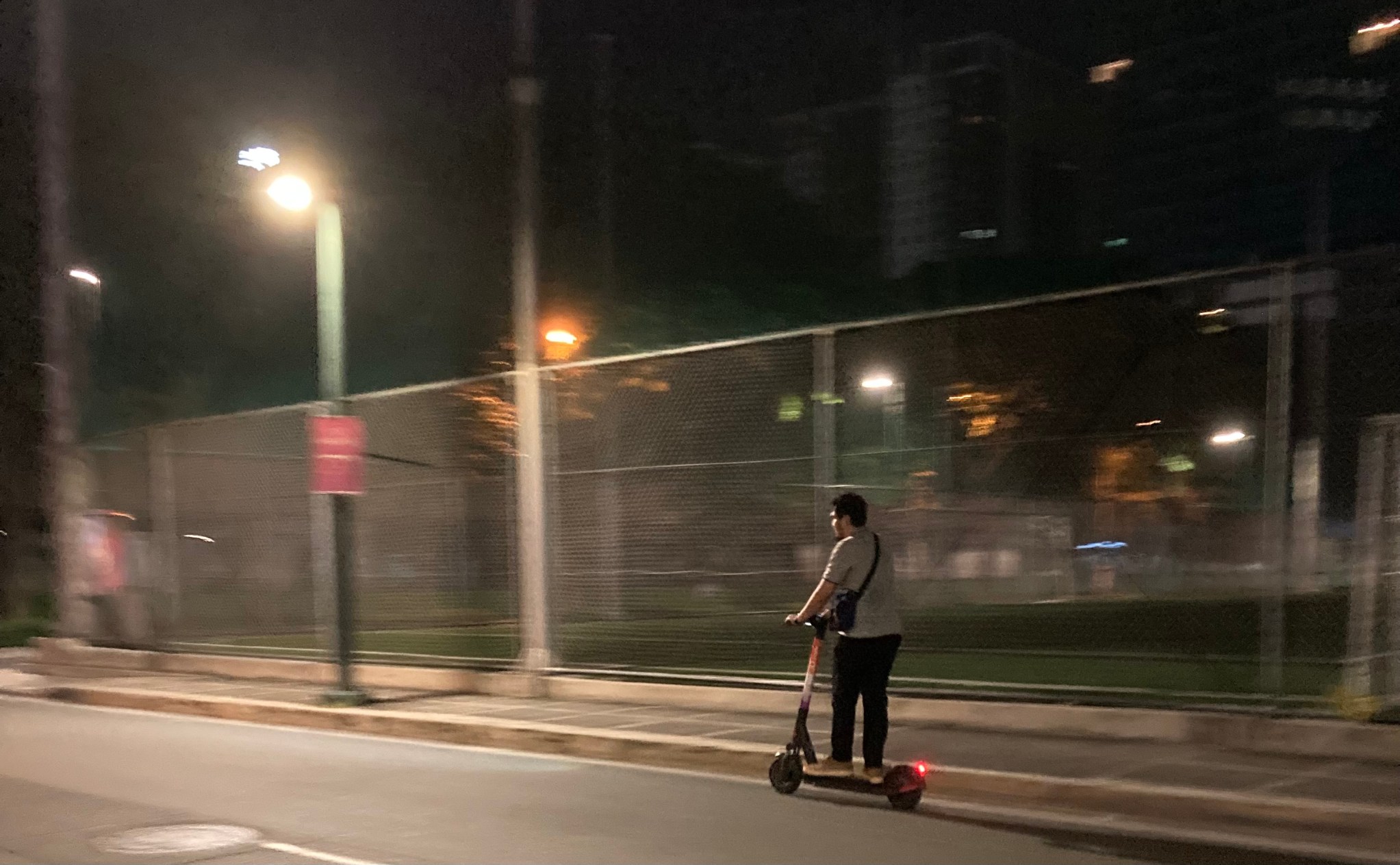 Review: Trying Moovr PH, the e-scooter and bike sharing app in BGC and ...