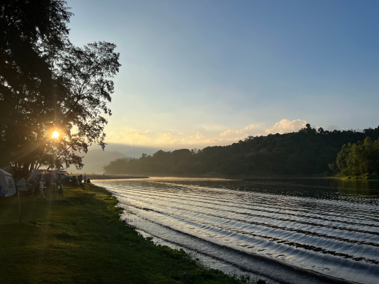 Visit: Mapanuepe Lake in Zambales – Zoomer PH