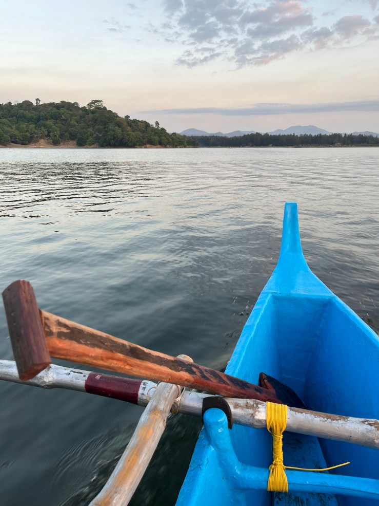 Visit: Mapanuepe Lake in Zambales – Zoomer PH